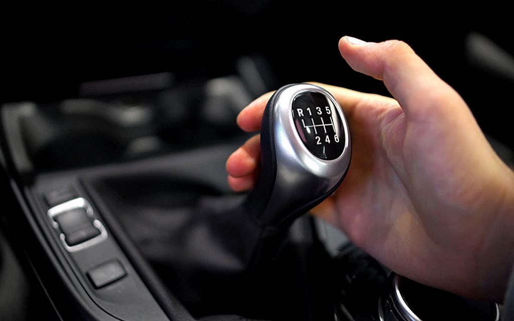 Manual Transmission Myths Vs Reality Dubizzle