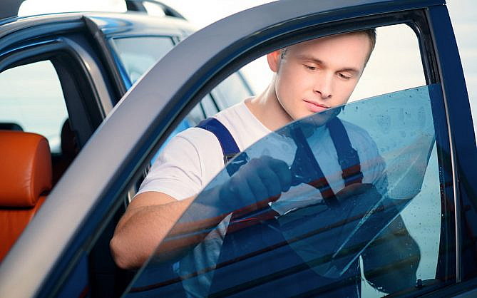 Driving with a Sun Glare: Dangers, Precautions, Tips & More | dubizzle