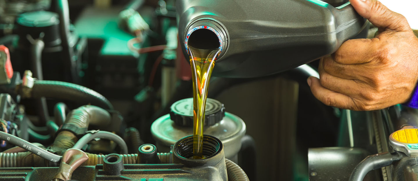 Racing Oil vs Regular Oil: Viscosity, Additives & More | dubizzle