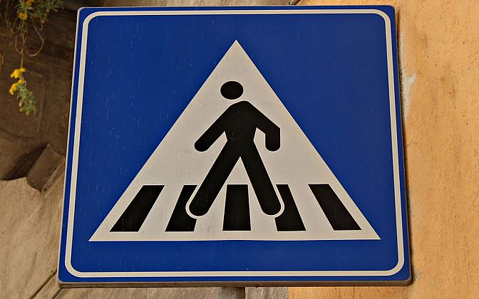 Jaywalking in the UAE: Rules, Road Safety, Fines & More | dubizzle