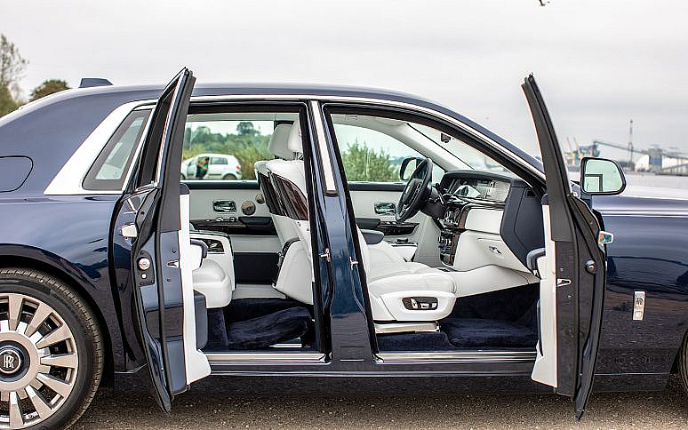 Types of Car Doors Design: Swan, Butterfly & More | dubizzle