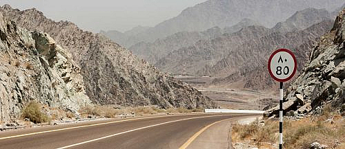 UAE Speed Limits : Max and Min Limits, Fines & More | dubizzle