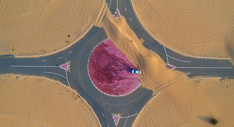 Guide on Driving Around a Roundabout in the UAE | dubizzle