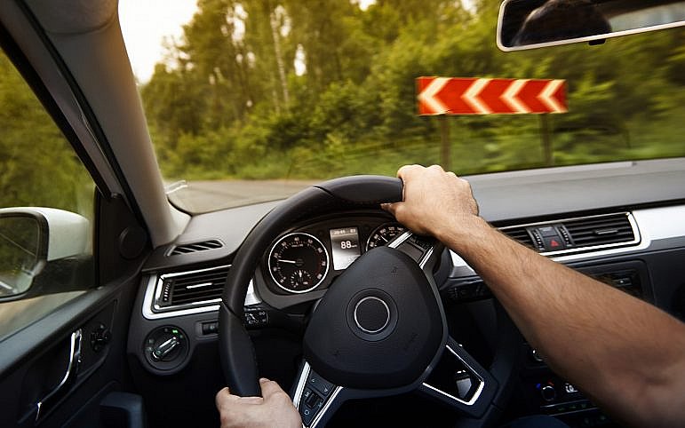 Learn How Steering Wheel Returns to Centre | dubizzle