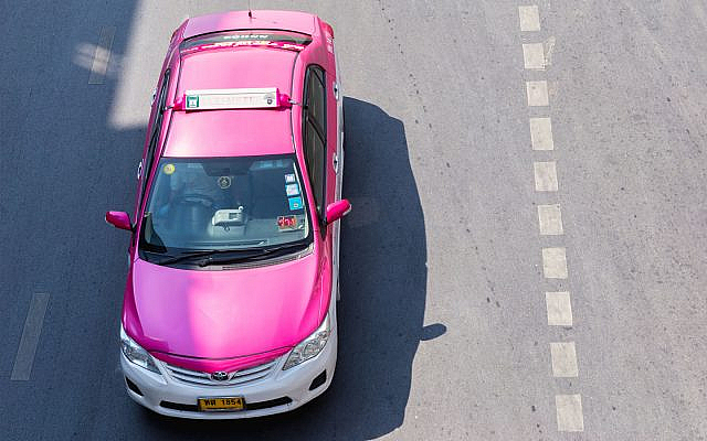 All About Dubai Taxi: Fares, Booking & More - dubizzle