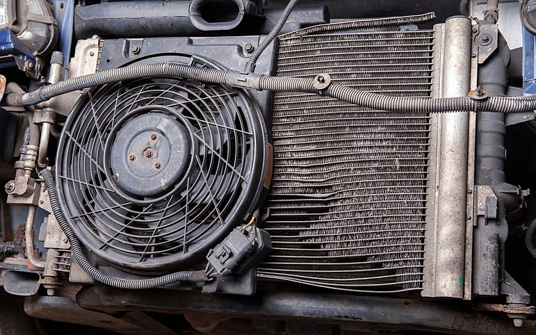 Causes of Water Leaking from the Radiator | dubizzle