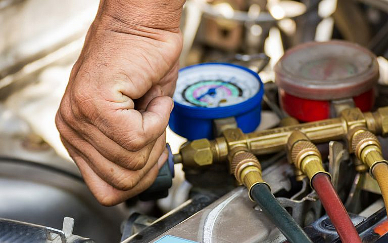 Step-by-Step Guide to Do a Car Engine Compression Test | dubizzle