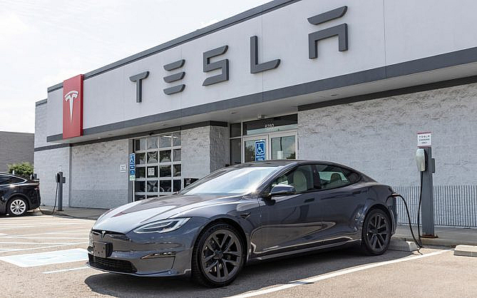 Tesla 2021 Models, Prices, Trims & Specs | dubizzle