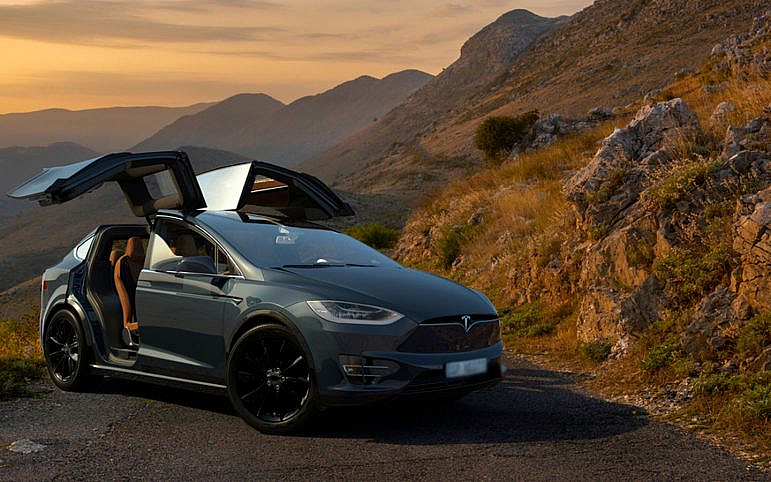 Tesla 2021 Models, Prices, Trims & Specs | dubizzle