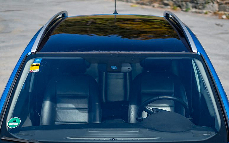 All about Electrochromic Glass Roof in Modern Cars | dubizzle