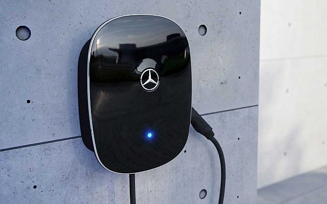 Mercedes Benz EQS: Announcement, Features & More | dubizzle