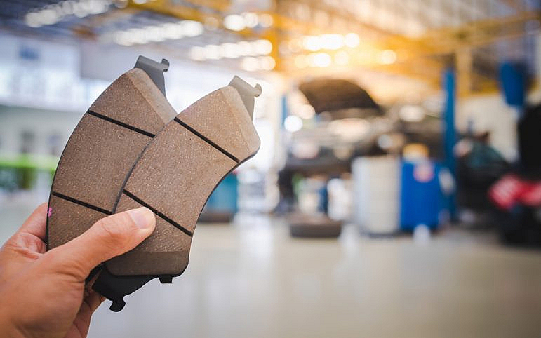 Major Signs of Bad Brake Pads: Noise, Warning Light & More | dubizzle