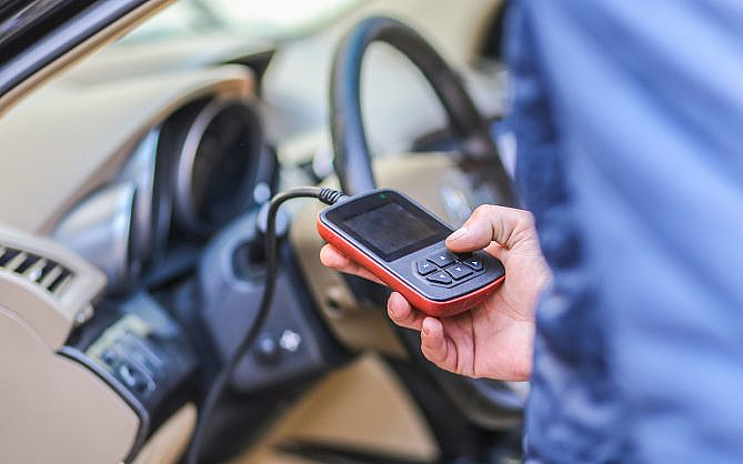 A Complete Guide on How to Use a Car Diagnostic Tool | dubizzle