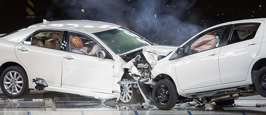 All About Old Vs Modern Car Crash Test | dubizzle