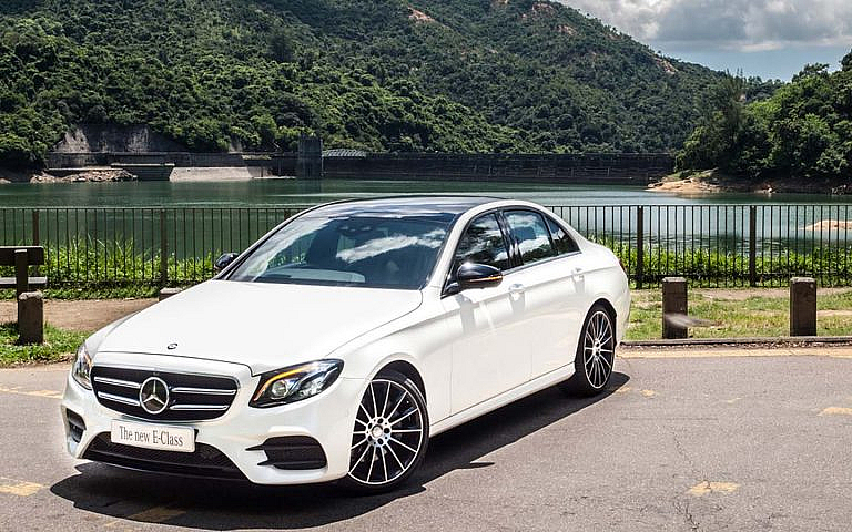 Mercedes E Class Generations, Years, Features & More | dubizzle