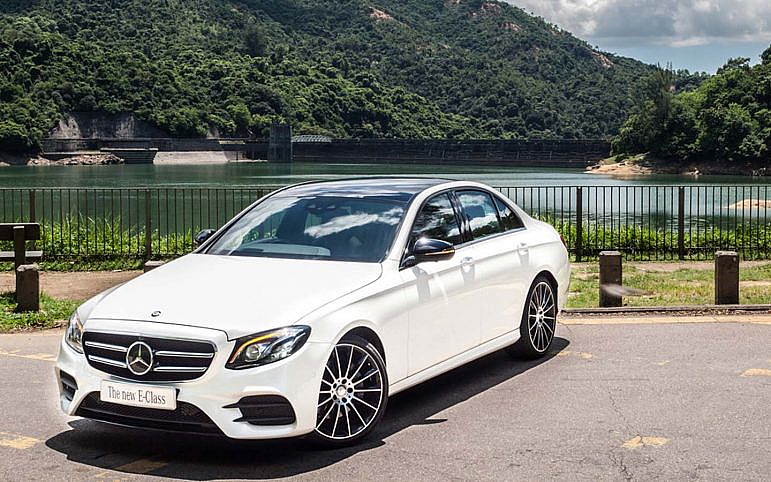 Mercedes E Class Generations, Years, Features & More | dubizzle