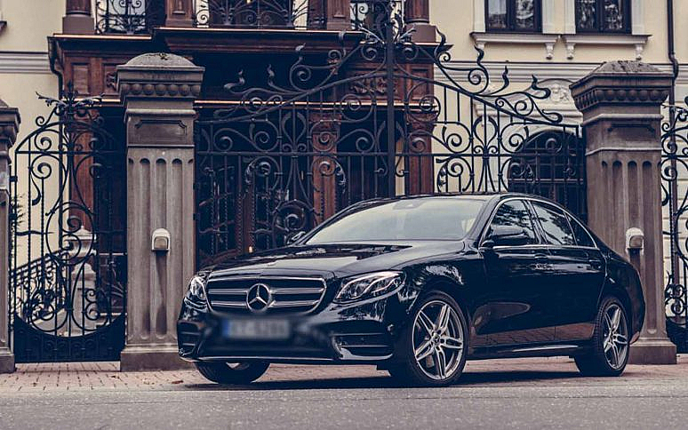 Mercedes E Class Generations, Years, Features & More | dubizzle