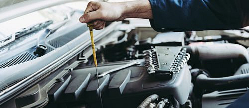 How To Read Oil Dipstick: Oil Levels, Colours & More | dubizzle