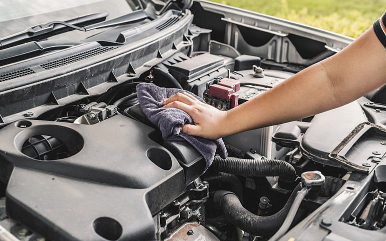 A Guide on Engine Bay Cleaning: Process, Tips & More | dubizzle