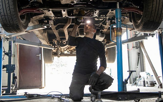 A Guide About Different Types of Car Services in Dubai | dubizzle