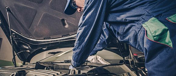 Guide to Change a Car's Distributor Cap: Steps, Signs & More | dubizzle