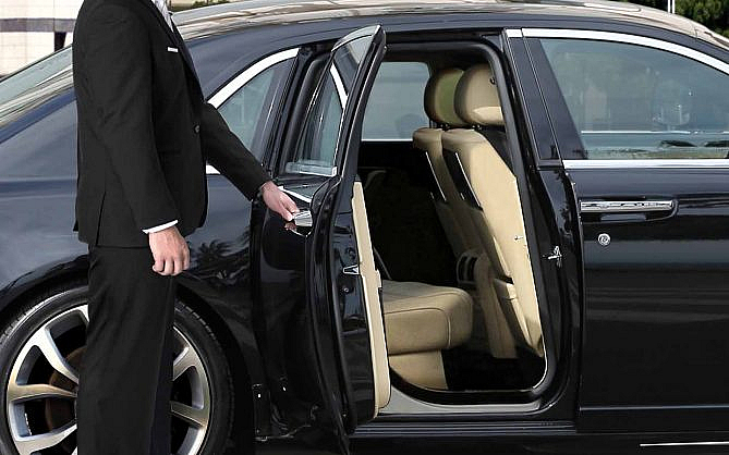 All about Suicide Doors in Cars: Origin, Pros & More | dubizzle