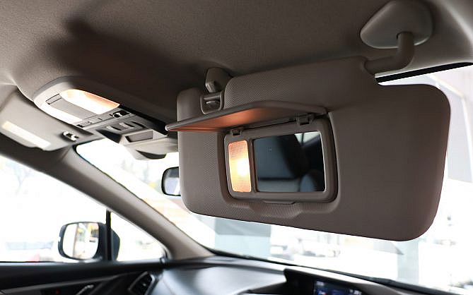 A Step-by-Step Guide to Clean a Car’s Sun Visor Easily | dubizzle