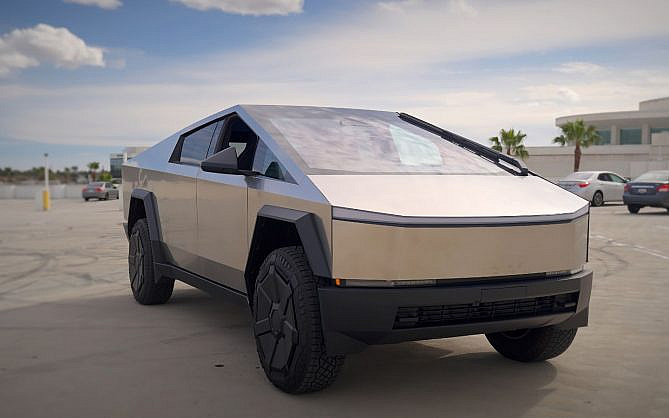 Important Details to Rent a Tesla Cyberbeast in the UAE | dubizzle