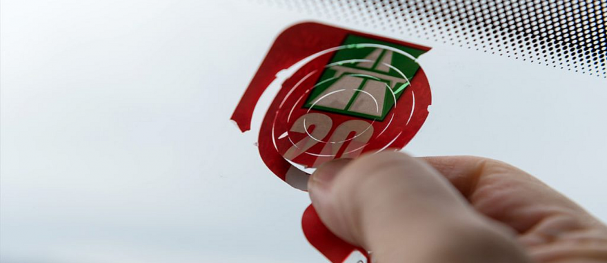 All You Need to Know About Fines For Car Stickers in the UAE | dubizzle