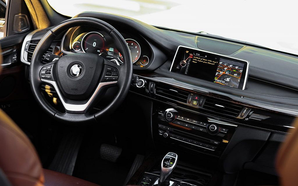 Everything About BMW Key Fob: Types, Features & More | dubizzle