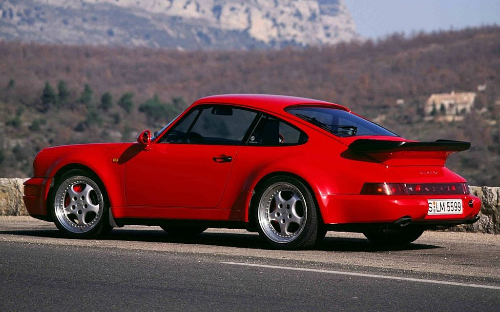 All About Porsche Active Aerodynamics (PAA) | dubizzle