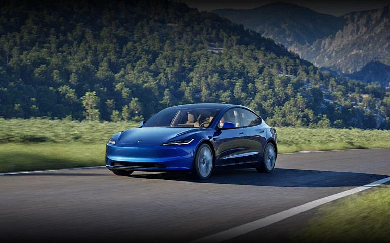 Everything You Need to Know About Sleeper Cars | dubizzle