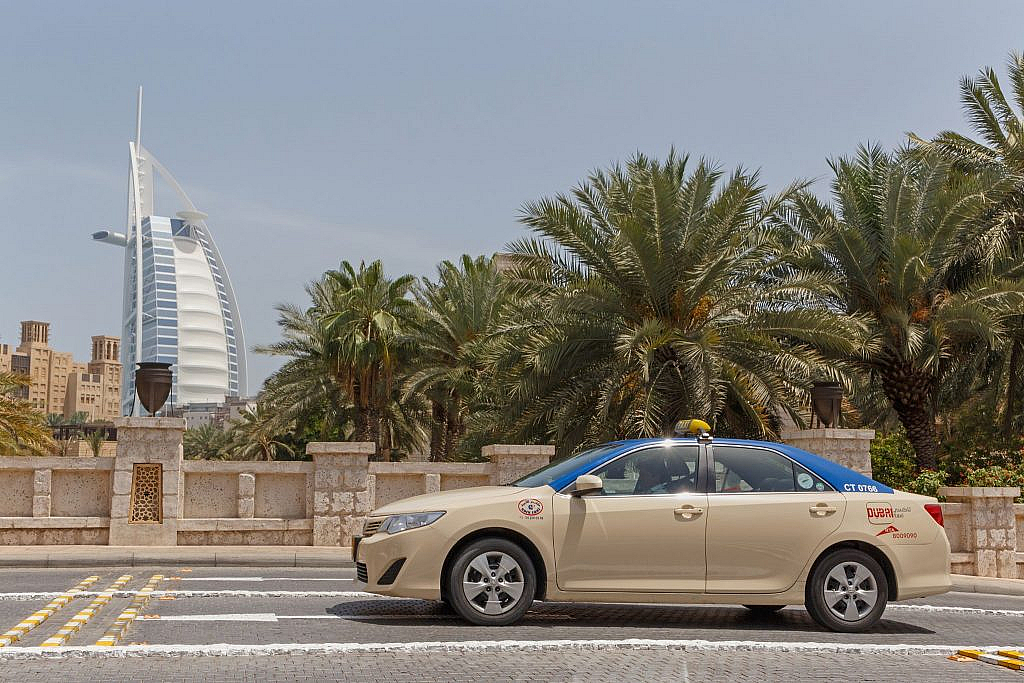How to Book a Taxi in the UAE: Dubai, Abu Dhabi & More | dubizzle