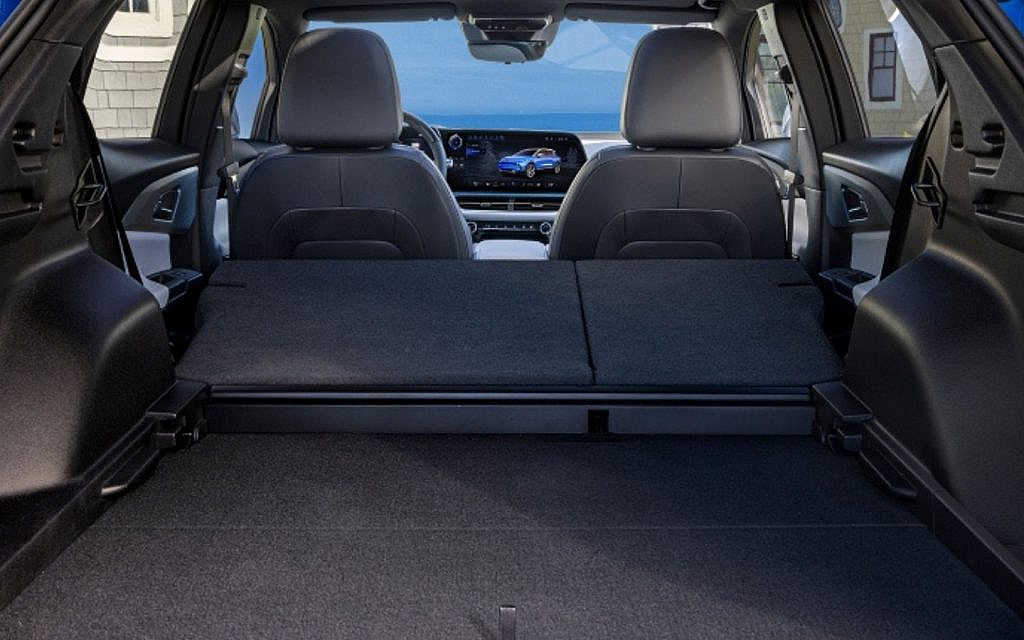 First Look: Chevrolet Equinox EV 2025 Specs, Features & More | dubizzle