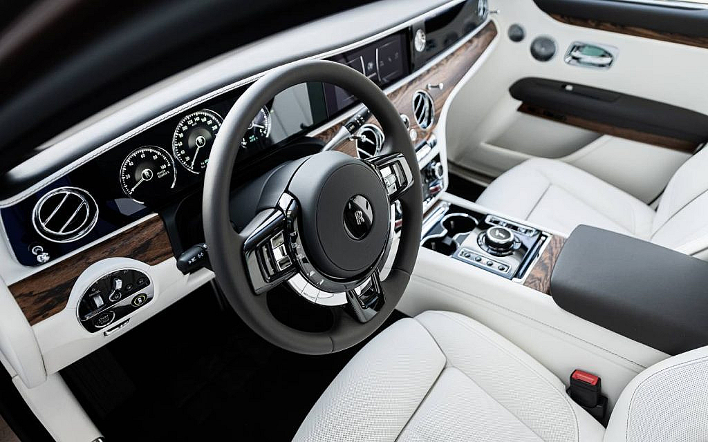 Rolls-Royce Car Customisation: Interior, Exterior & More | dubizzle