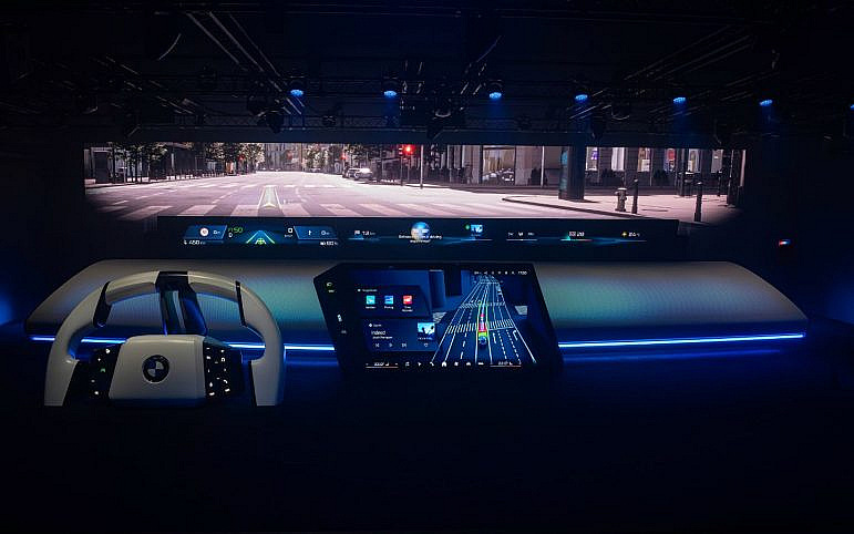 BMW iDrive Panoramic: Display, Features & More |dubizzle