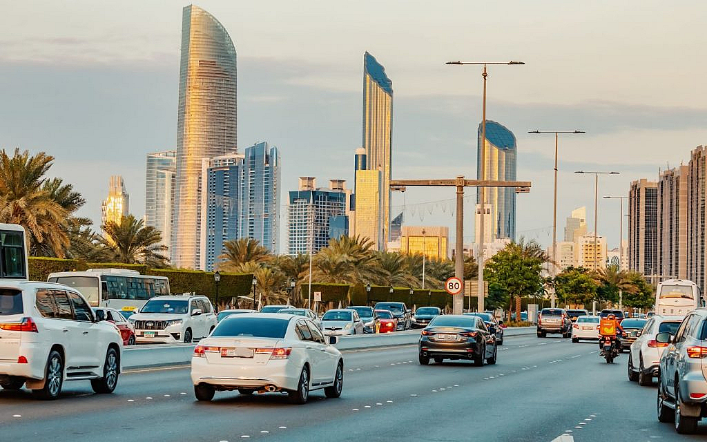 All About City vs Rural Driving in the UAE | dubizzle