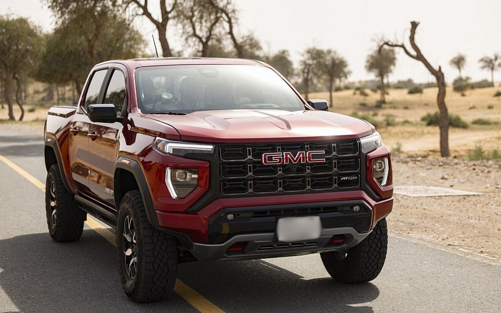 First Look of the 2025 GMC Canyon AT4X: Features, Price and More