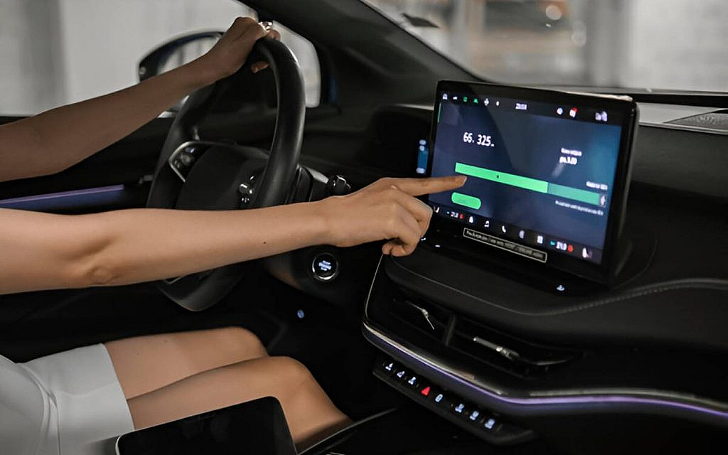 EV Software Updates: Types, Importance & More | dubizzle