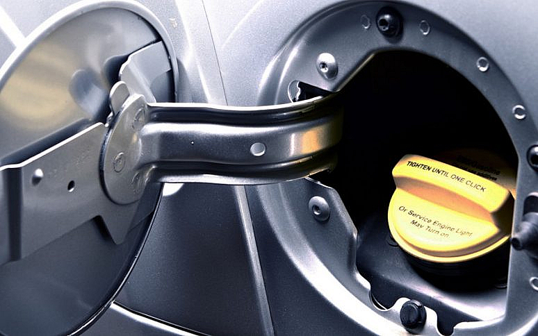 How to Fix a Stuck Fuel Cap in Hot Weather | dubizzle