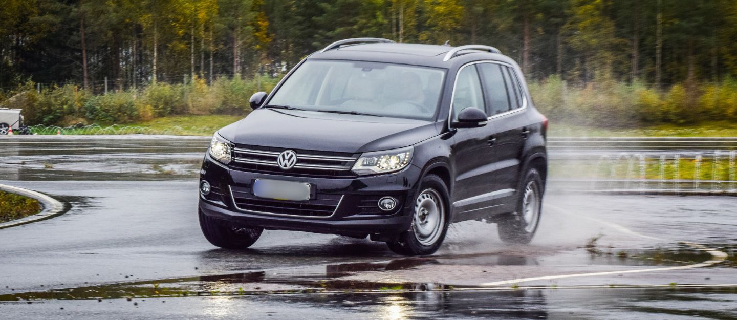 How to Prevent a Car From Skidding: Prevention Tips & More | dubizzle