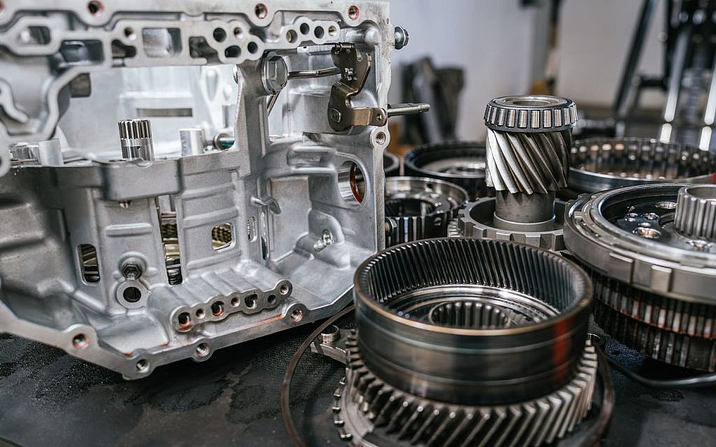 Powertrain vs Bumper-to-Bumper Warranty: Features & More | dubizzle