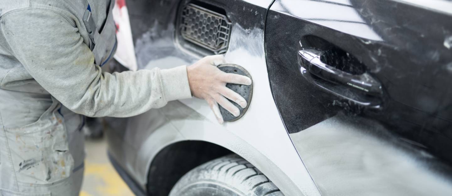 Fixing a Car’s Peeling Clear Coat: Tips & Causes | dubizzle